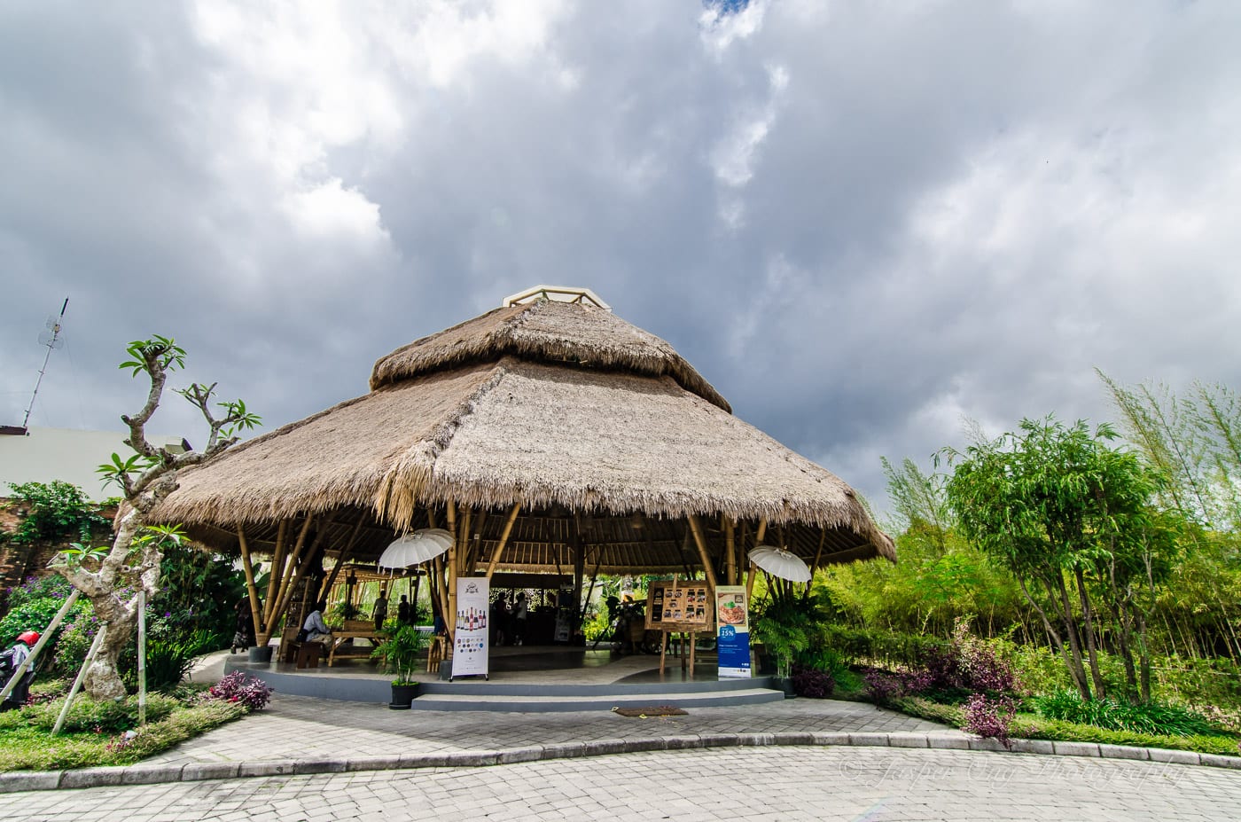 Jasper Ong | Bale Udang Mang Engking | Jasper Ong Travel Photography Blog