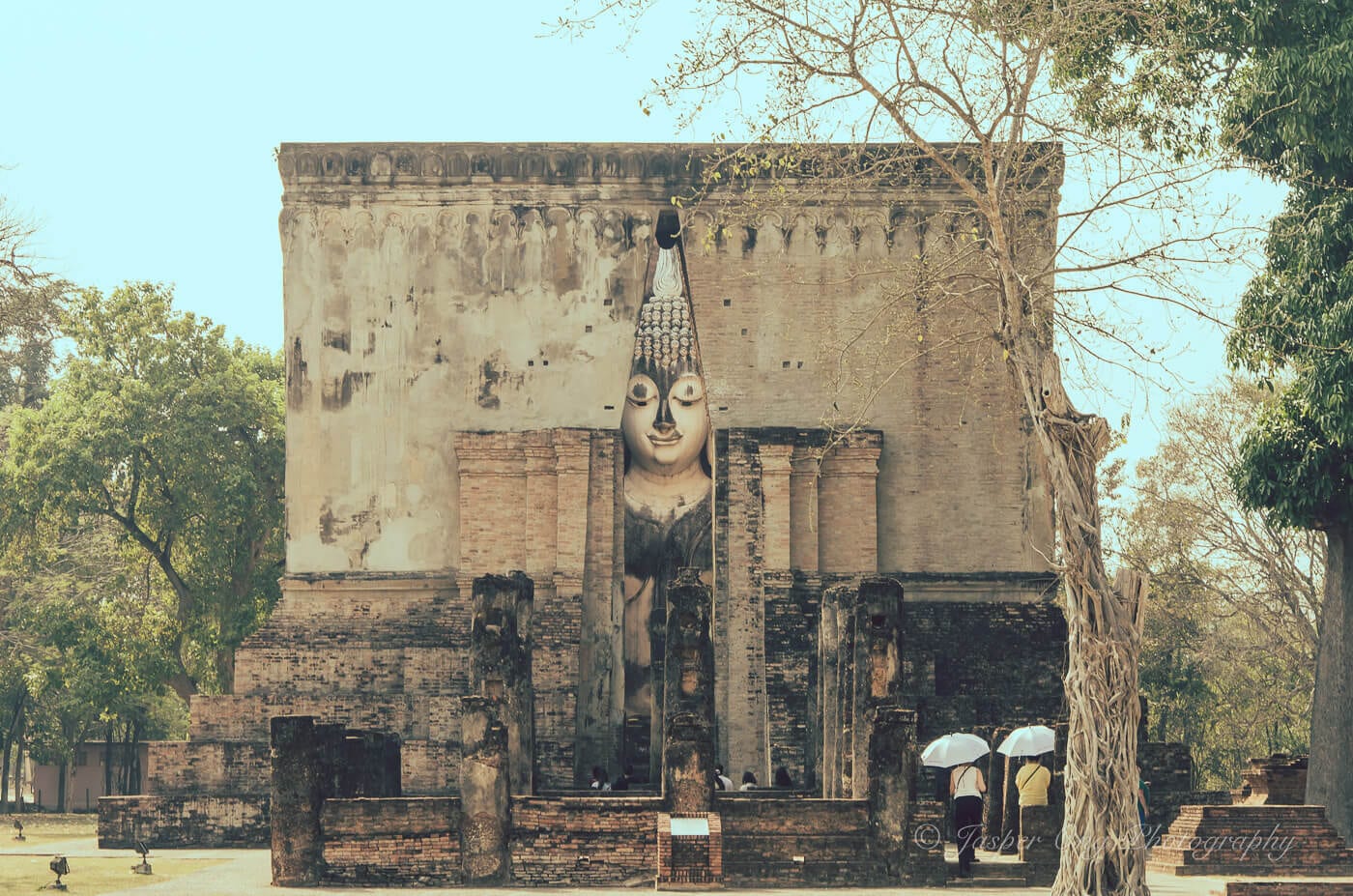 Jasper Ong | Wat Si Chum, Sukhothai | Jasper Ong Travel Photography Blog